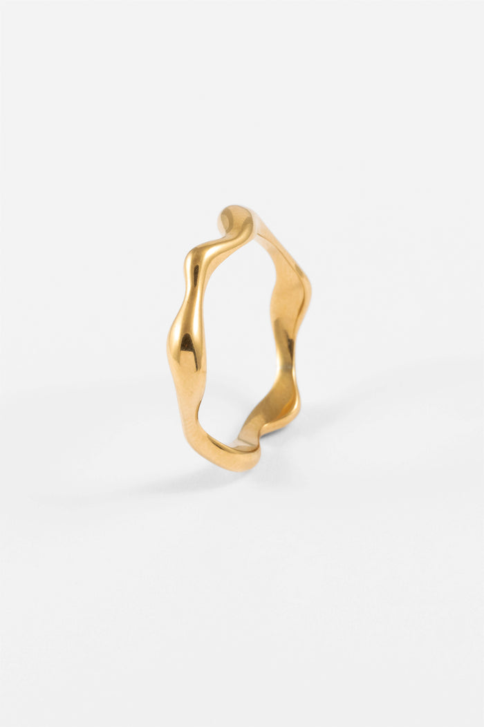 GOLD SQUIGGLE BAND RING - SM